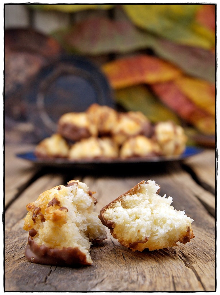 BOCADITOS DE COCO O COCADAS | Cosmopolitan Cuisine